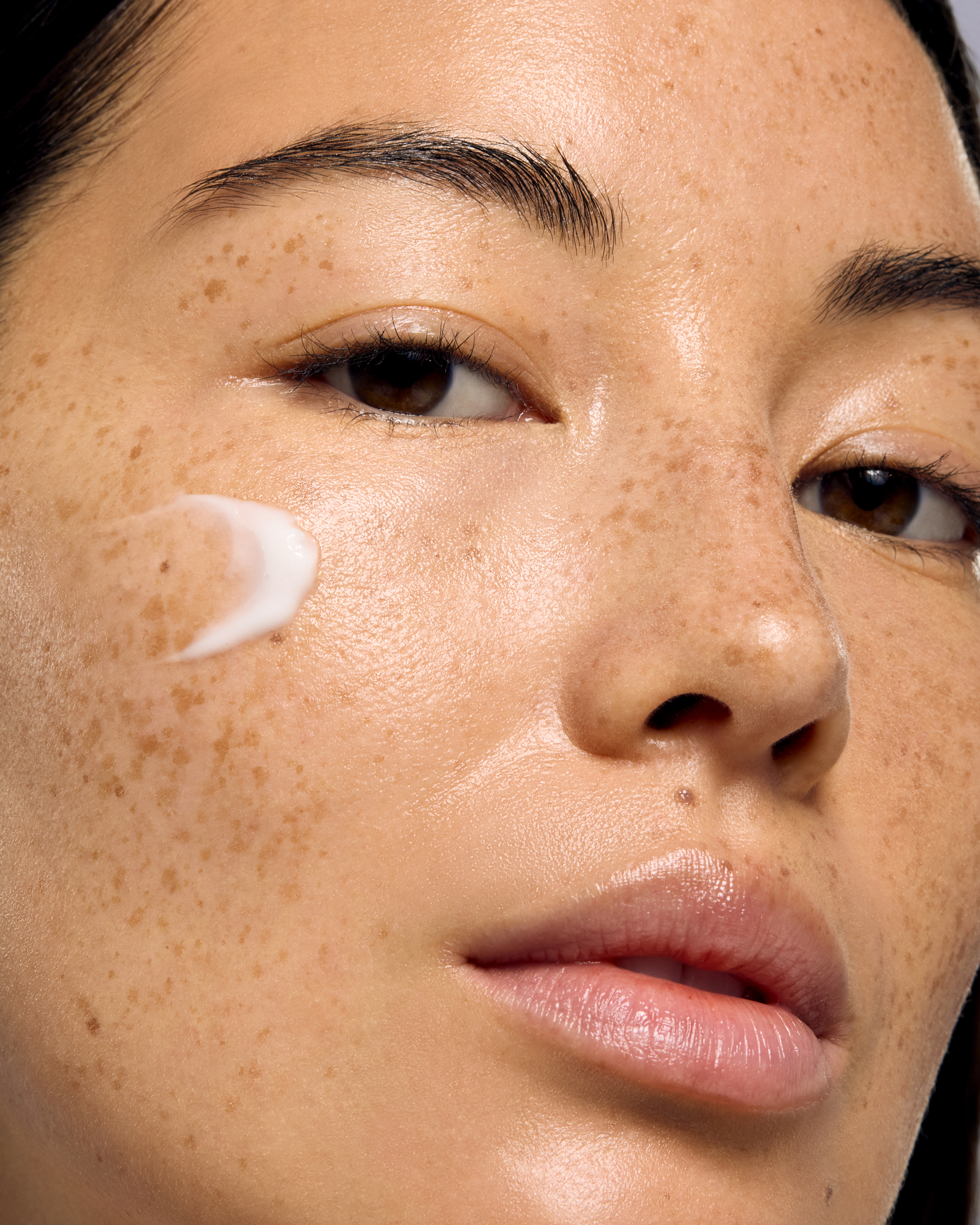 How to Get Rid of Forehead Lines: Your Guide to Smoother Skin – IDC